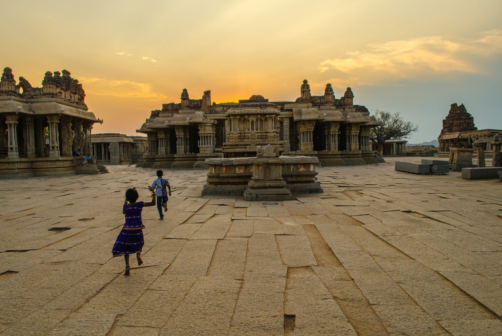 The dark side of Hampi